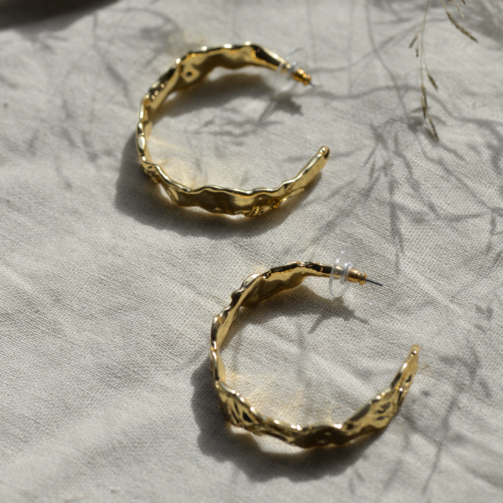 Julita Semi Hoop Earrings / Gold or Silver – Mon Pote