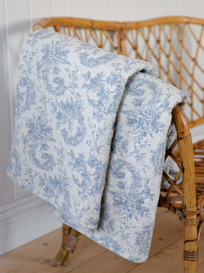 Magnolia Blue Quilt 140 x 180cm – Mon Pote