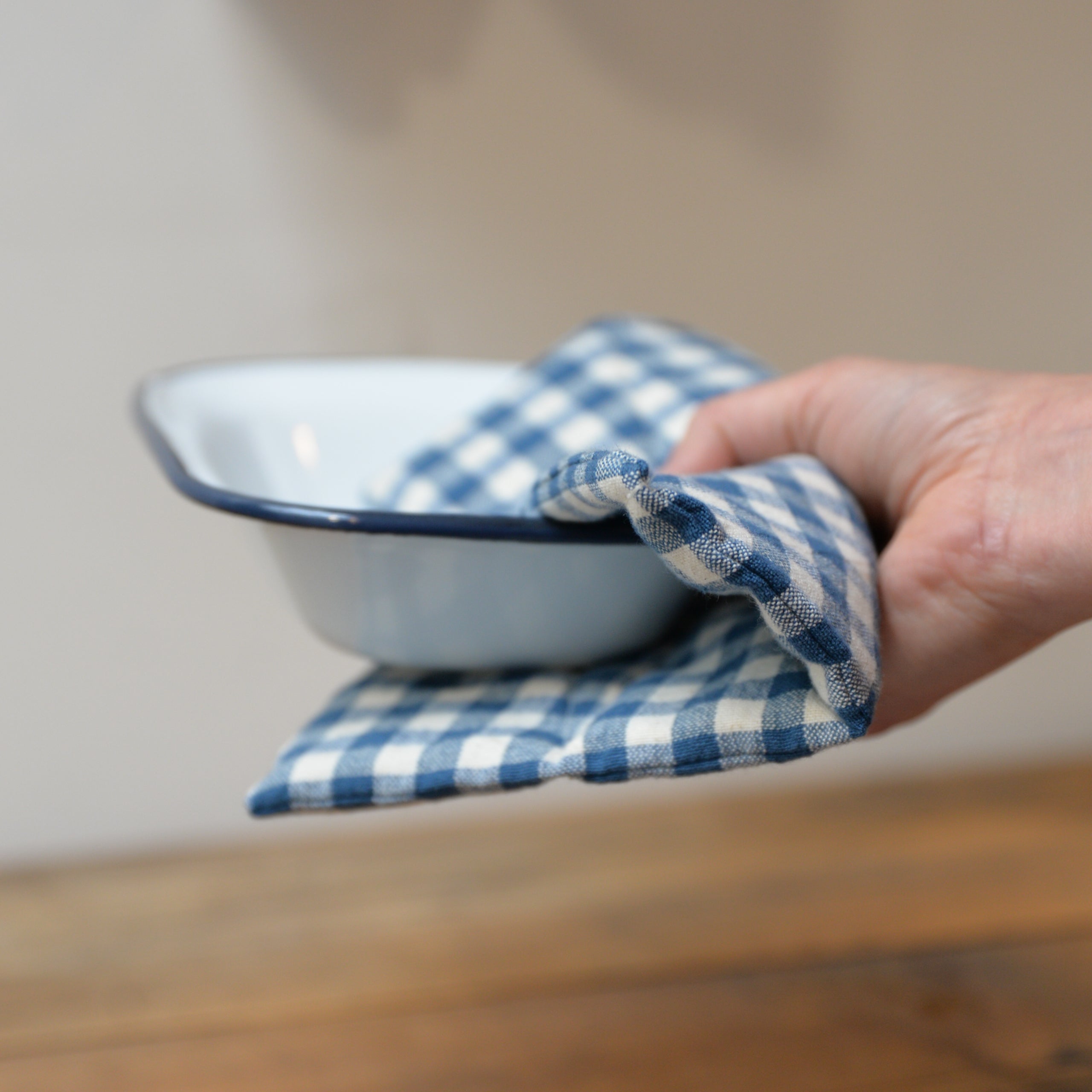 Blue and White Gingham Check Pot Holder – Mon Pote