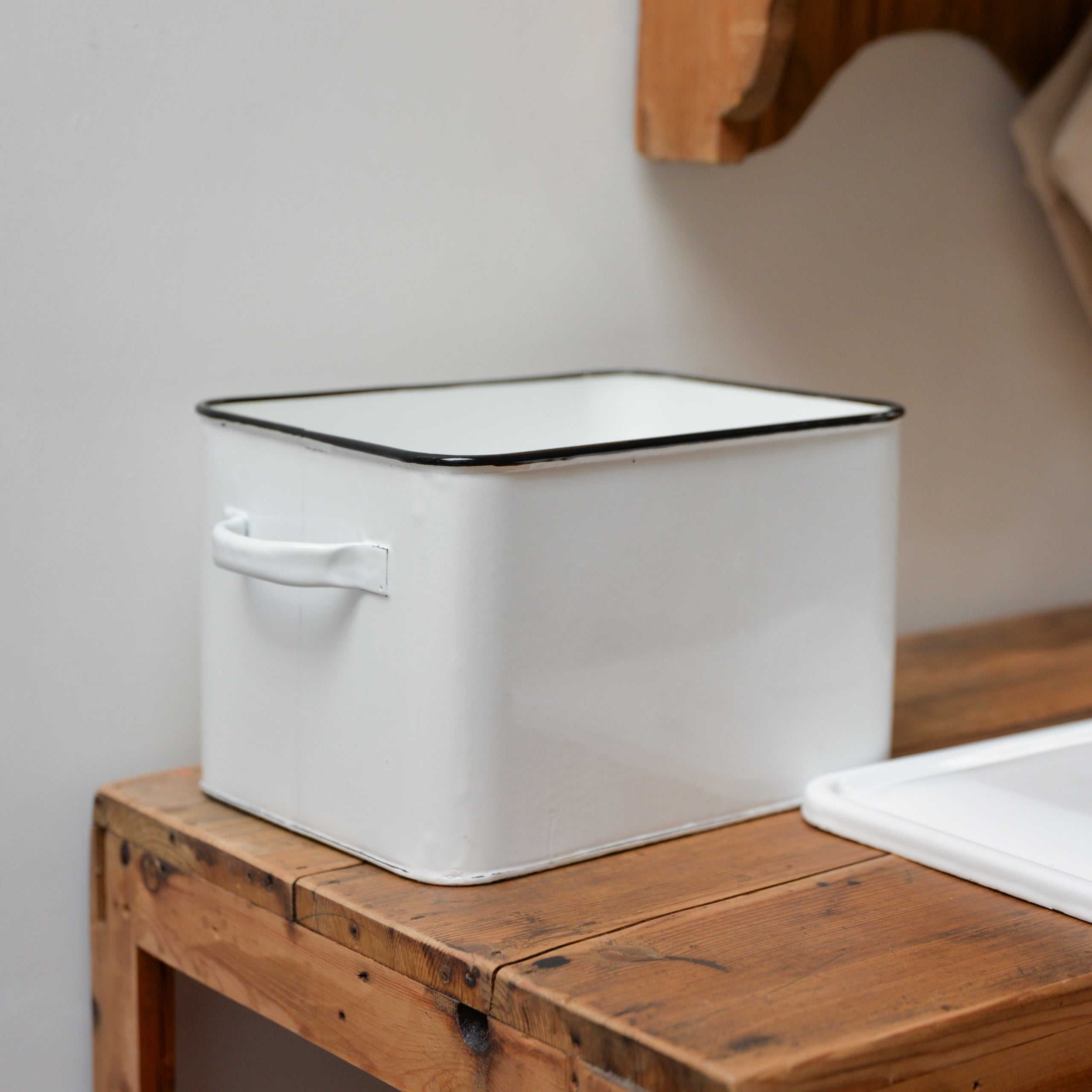 Enamel Bread Box – Mon Pote