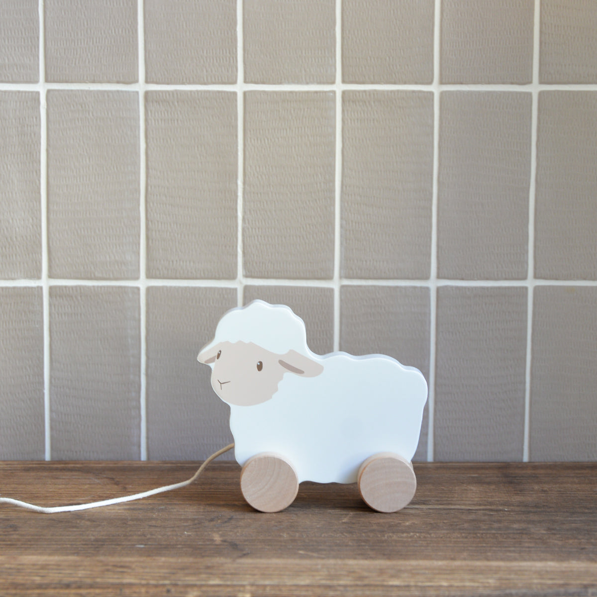 Little Dutch Farm Pull Along Sheep – Mon Pote