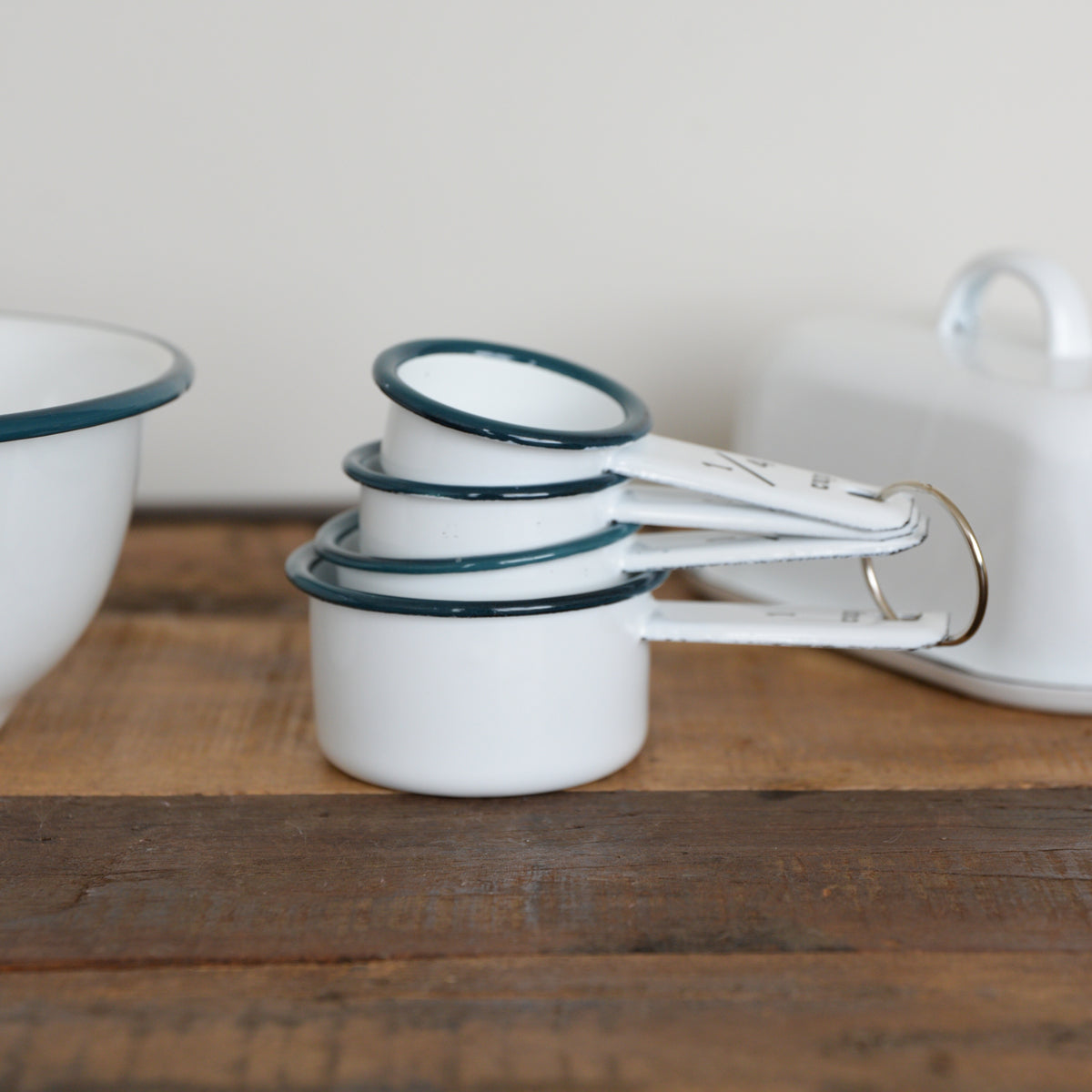White Enamel Kitchen Measuring Cups Set – Mon Pote